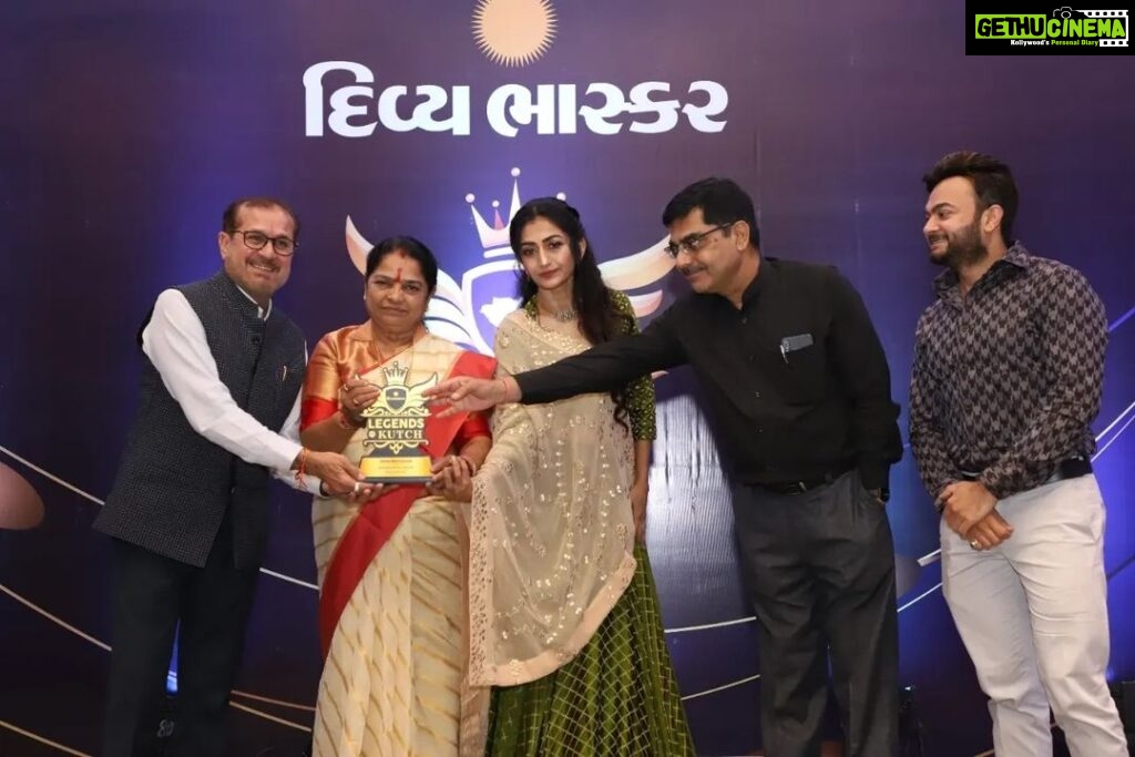 Actress Neha Mehta HD Instagram Photos and Wallpapers March 2023 ...
