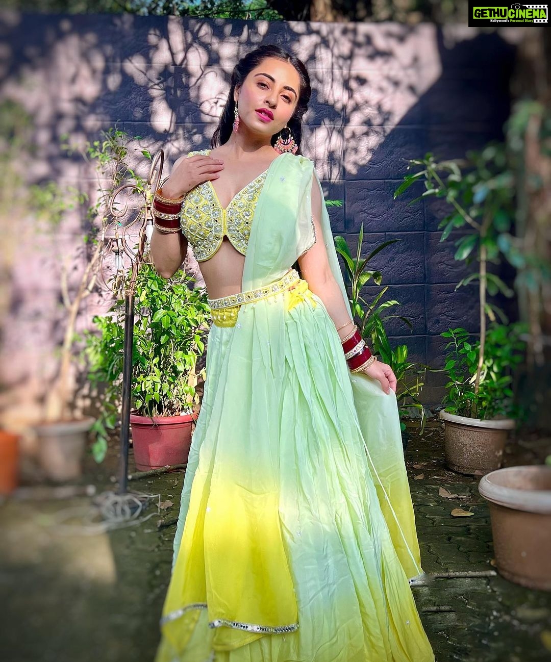 Actress Niyati Fatnani HD Instagram Photos and Wallpapers October 2022 ...