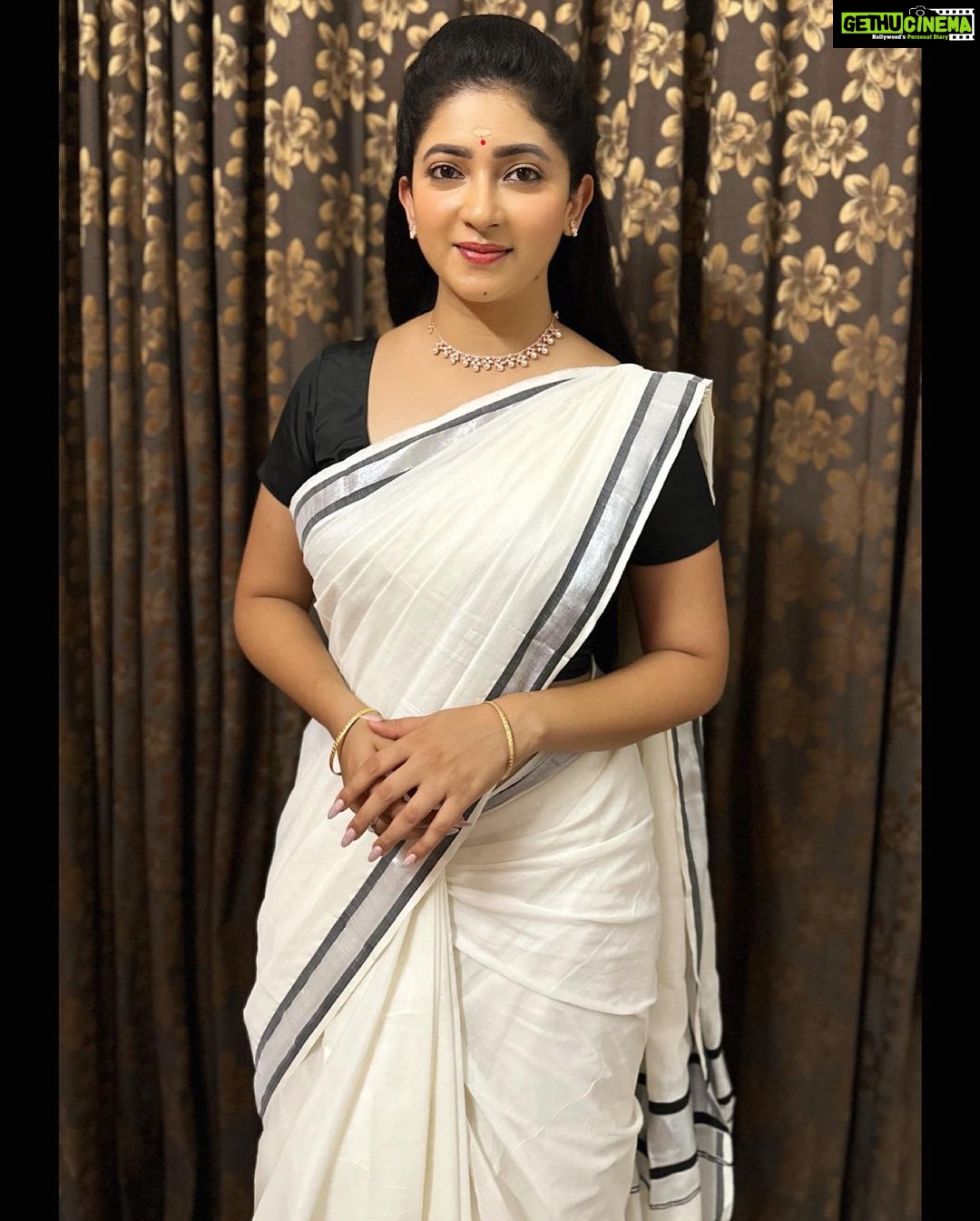 Pallavi Gowda Instagram – Thank you @tarle_haida 😄 | Gethu Cinema