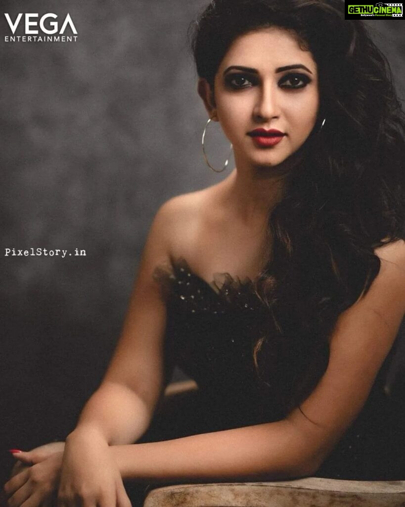 Actress Pallavi Gowda HD Instagram Photos and Wallpapers May 2023 ...