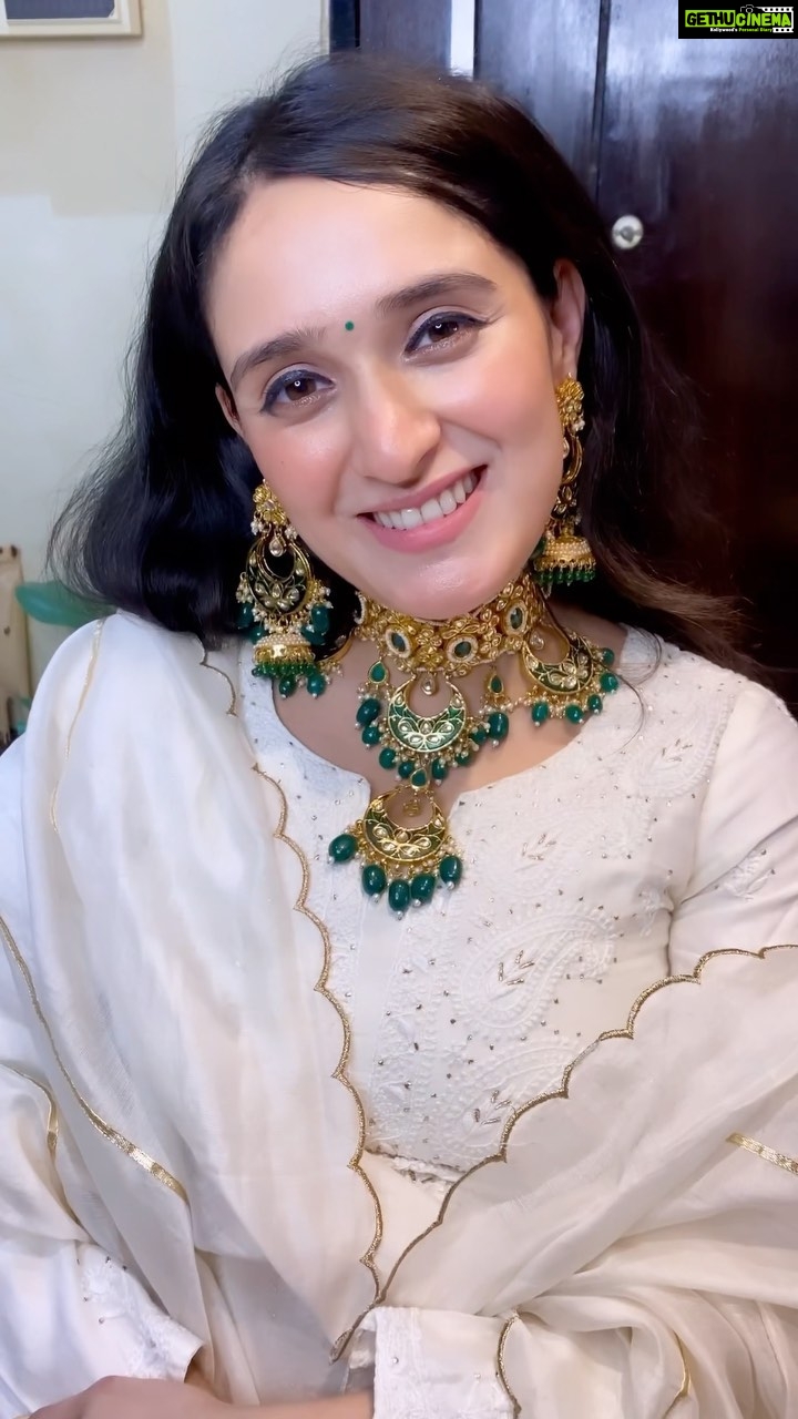 Actress Pankhuri Awasthy Rode HD Instagram Photos and Wallpapers April ...