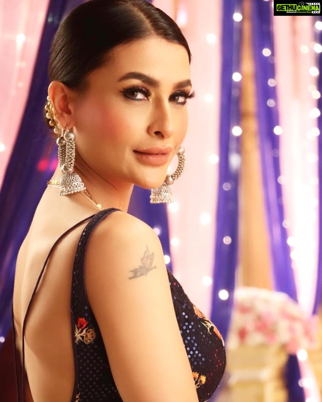 Actress Pavitra Punia HD Instagram Photos and Wallpapers February 2023 ...