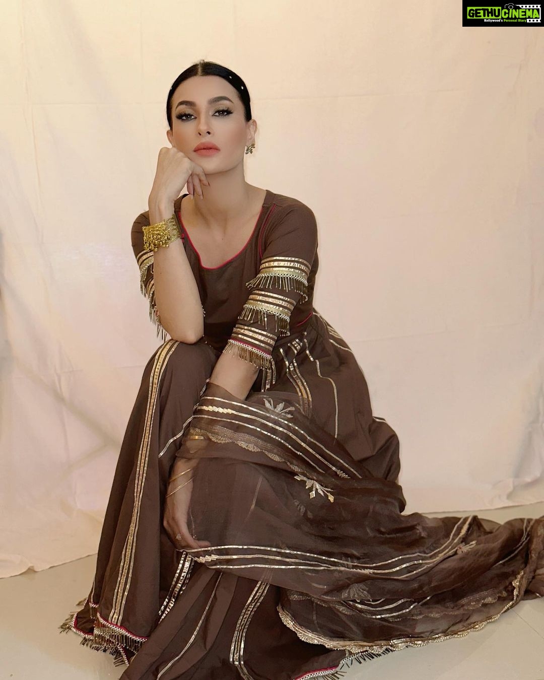 Actress Pavitra Punia HD Instagram Photos and Wallpapers February 2023 ...