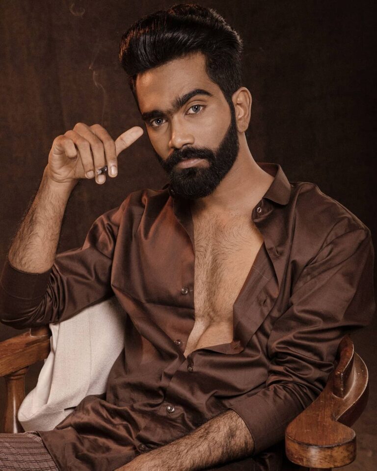 Actor Pradeep Ranganathan HD Photos and Wallpapers October 2021 - Gethu ...