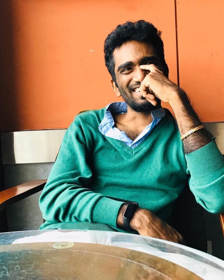 Actor Pradeep Ranganathan HD Photos and Wallpapers December 2020 ...