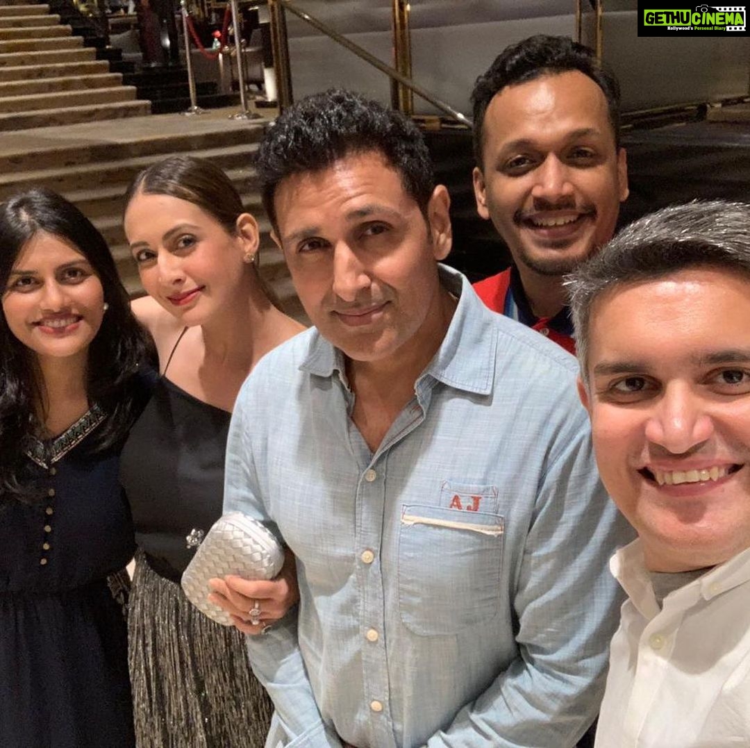 Preeti Jhangiani Instagram – #dinnertime @sujay.jairaj @minalthacker ...