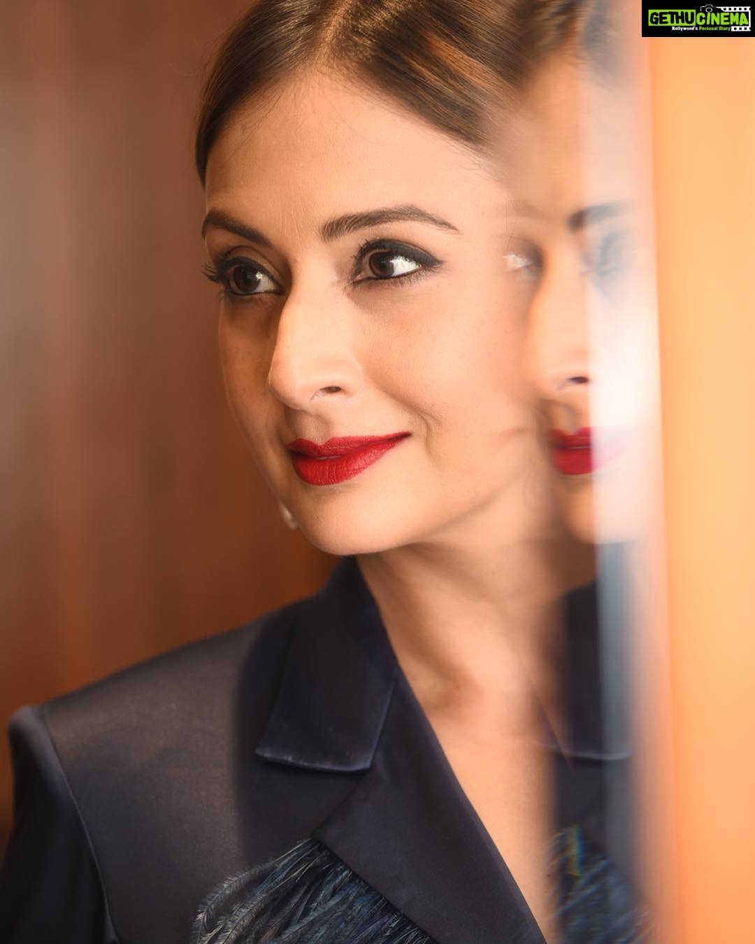 Preeti Jhangiani Instagram – Through the Looking glass… | Gethu Cinema