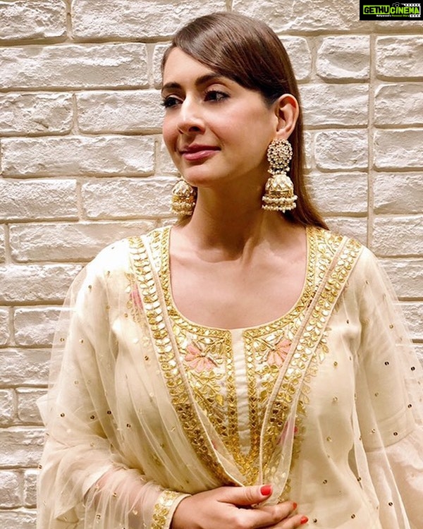 Preeti Jhangiani Instagram – Ready for the #iftaar party wearing ...