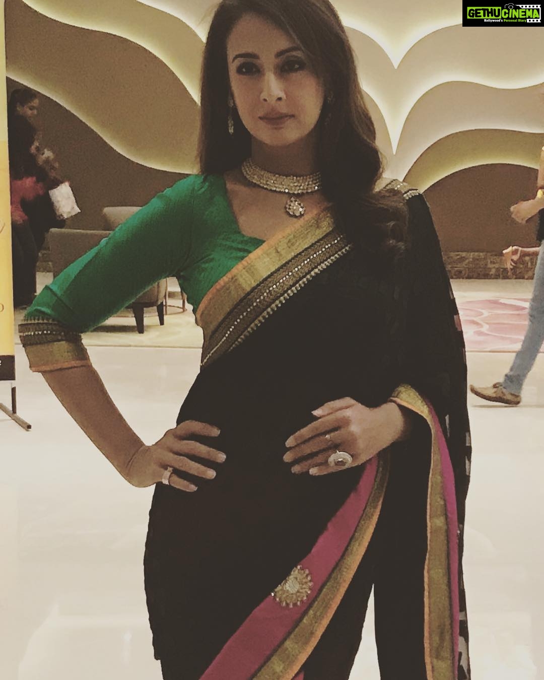 Actress Preeti Jhangiani HD Instagram Photos and Wallpapers May 2018 ...
