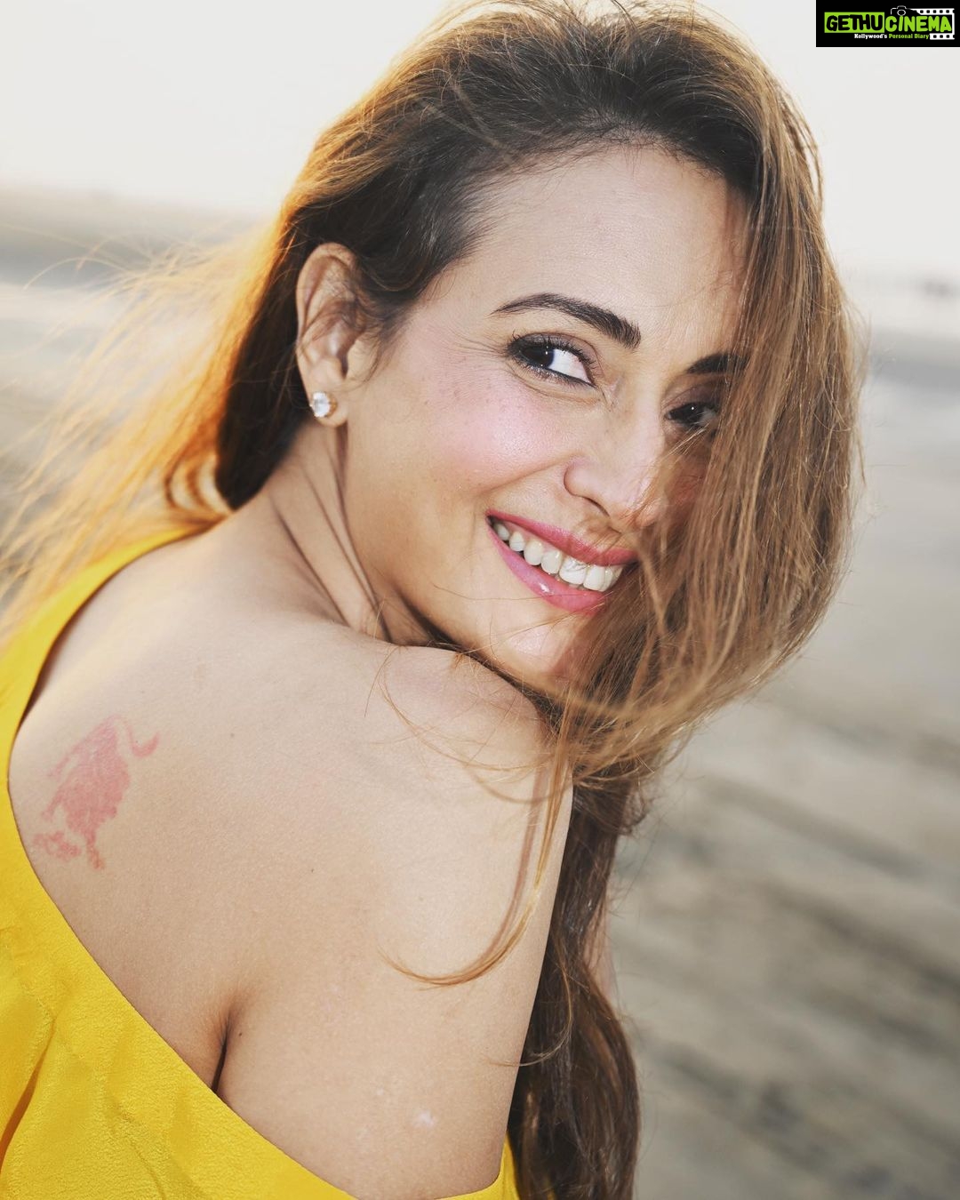 Actress Preeti Jhangiani HD Photos and Wallpapers December 2022 - Gethu ...