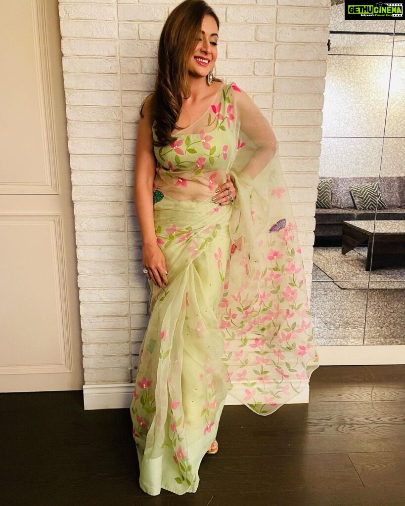 Actress Preeti Jhangiani HD Instagram Photos and Wallpapers October ...