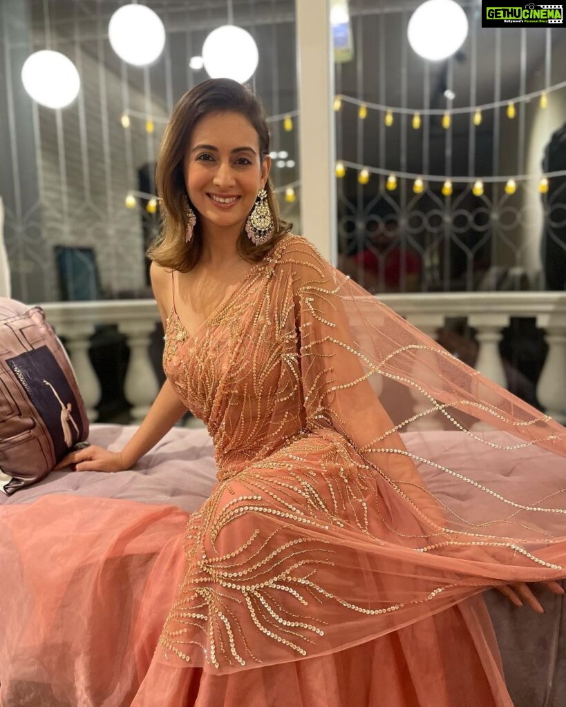Actress Preeti Jhangiani HD Photos and Wallpapers December 2021 - Gethu ...