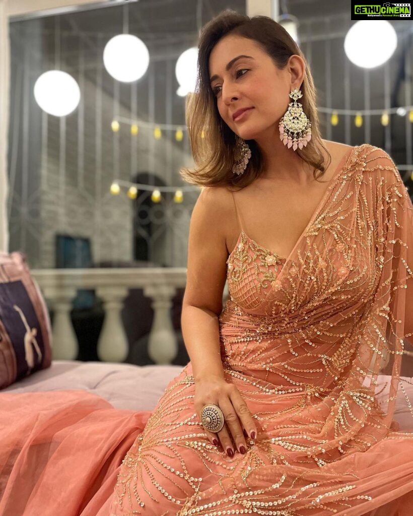 Actress Preeti Jhangiani HD Photos and Wallpapers December 2021 - Gethu ...