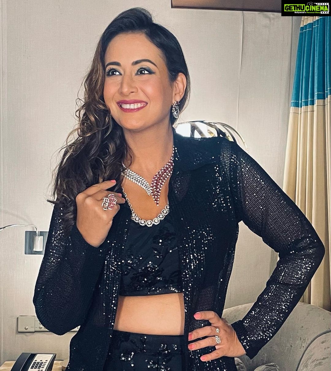 Preeti Jhangiani Instagram – A girl should be two things : Who and What ...