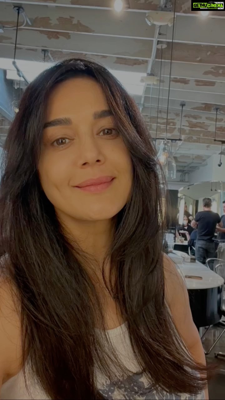 Preity Zinta Instagram – Nothing feels better than a new hair cut ️ Thank you @jenb_hair for my ...