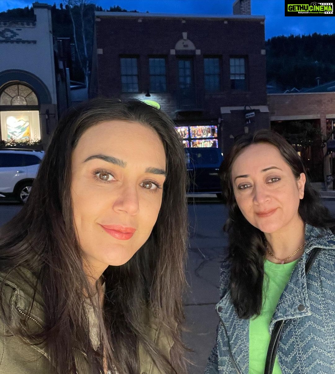 Preity Zinta Instagram - Last minute trips are so much fun ️ Love every ...
