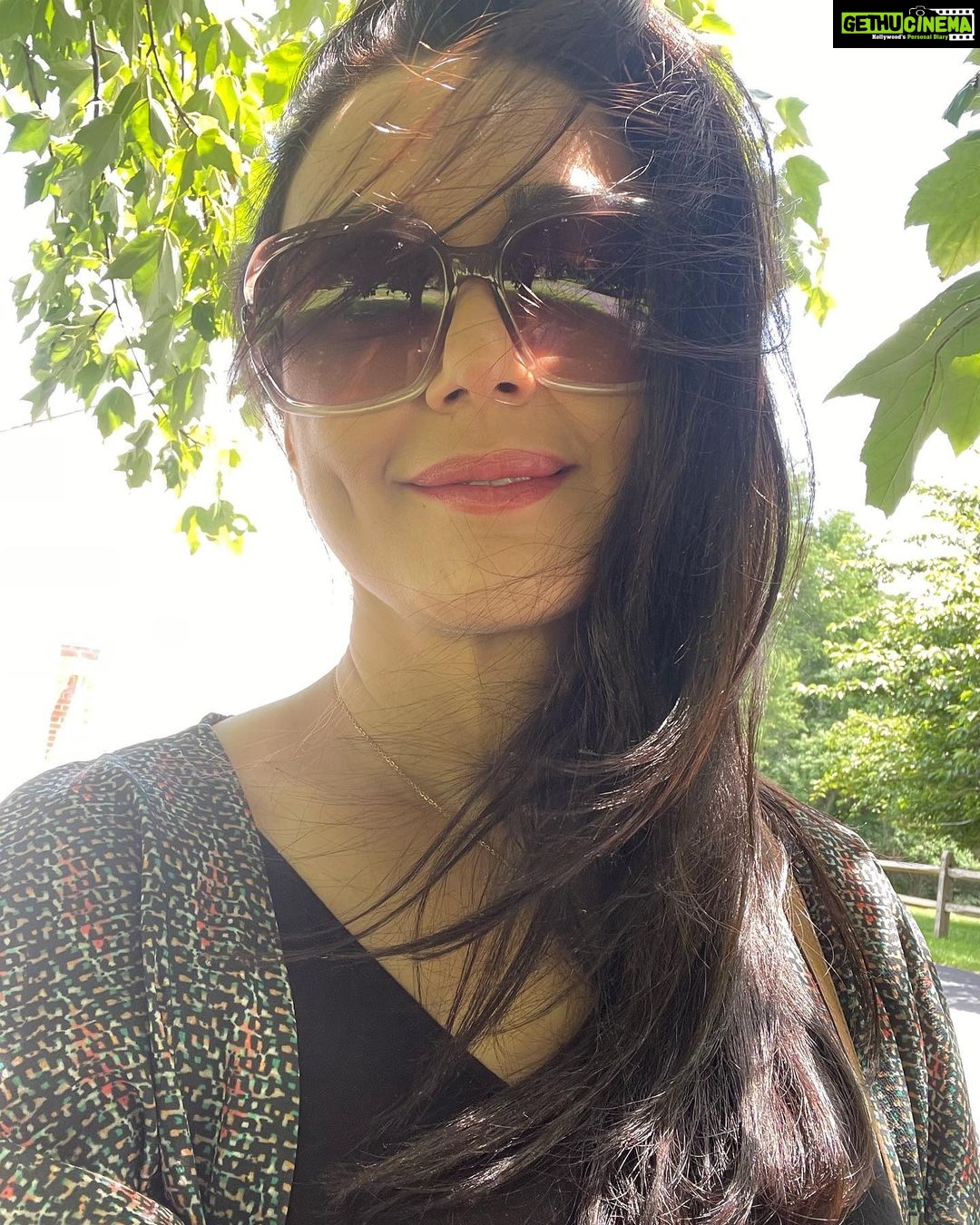 Preity Zinta Instagram – Sometimes all one needs is some fresh air, greenery & some sun 🤩 # ...