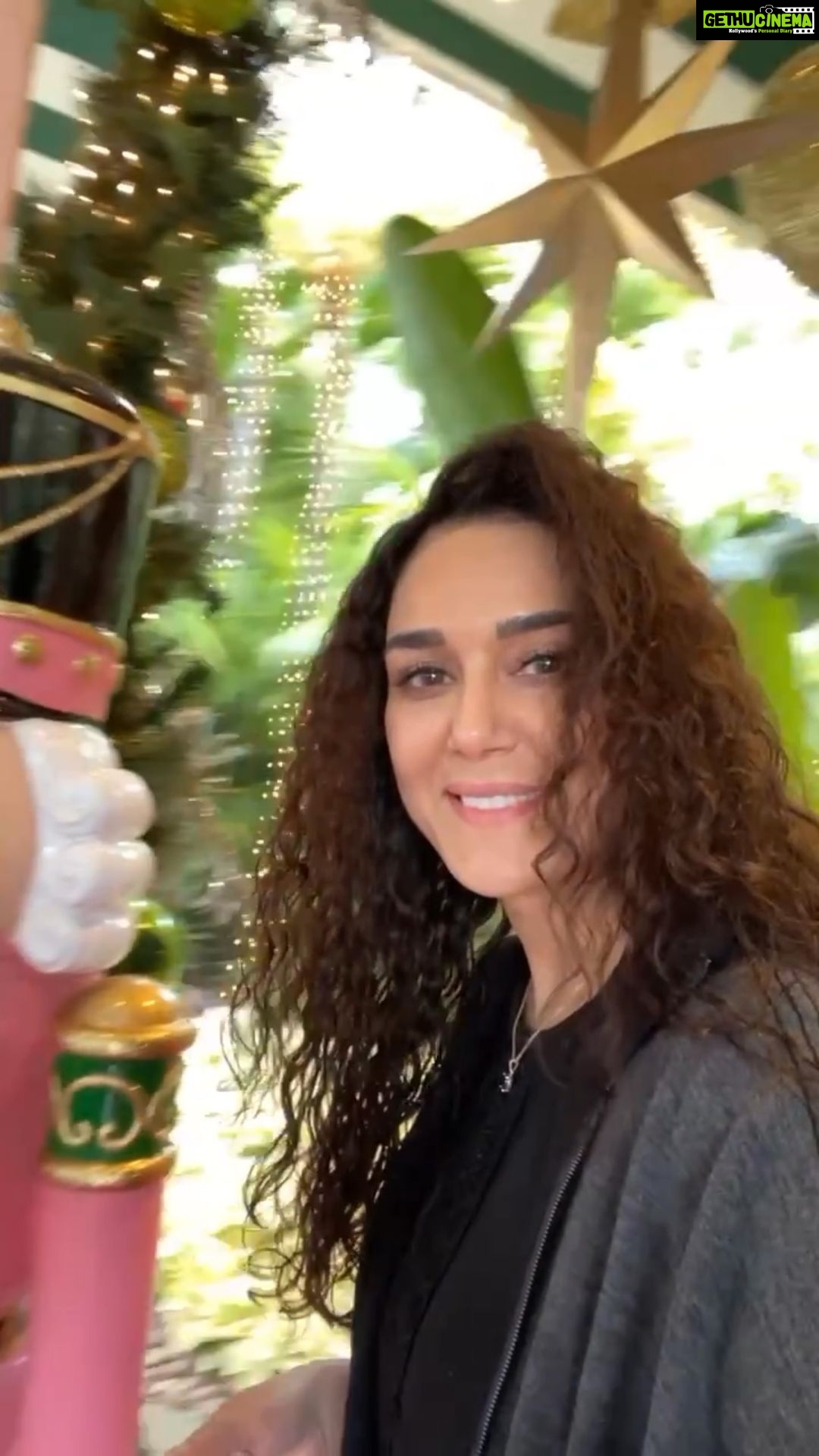 Actress Preity Zinta HD Instagram Photos and Wallpapers March 2023 ...