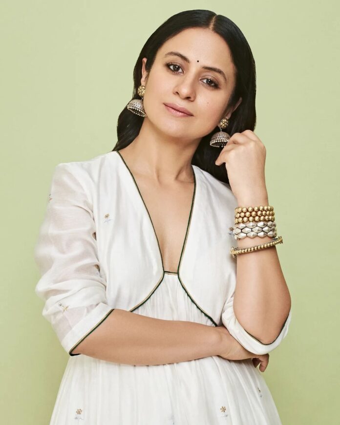 Actress Rasika Dugal HD Photos and Wallpapers September 2022 - Gethu Cinema