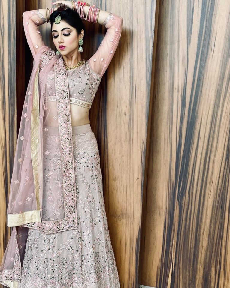 Actress Reema Vohra HD Photos and Wallpapers October 2022 - Gethu Cinema