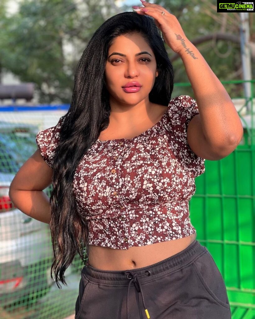 Reshma Pasupuleti Instagram - I open my heart to receive beautiful ...