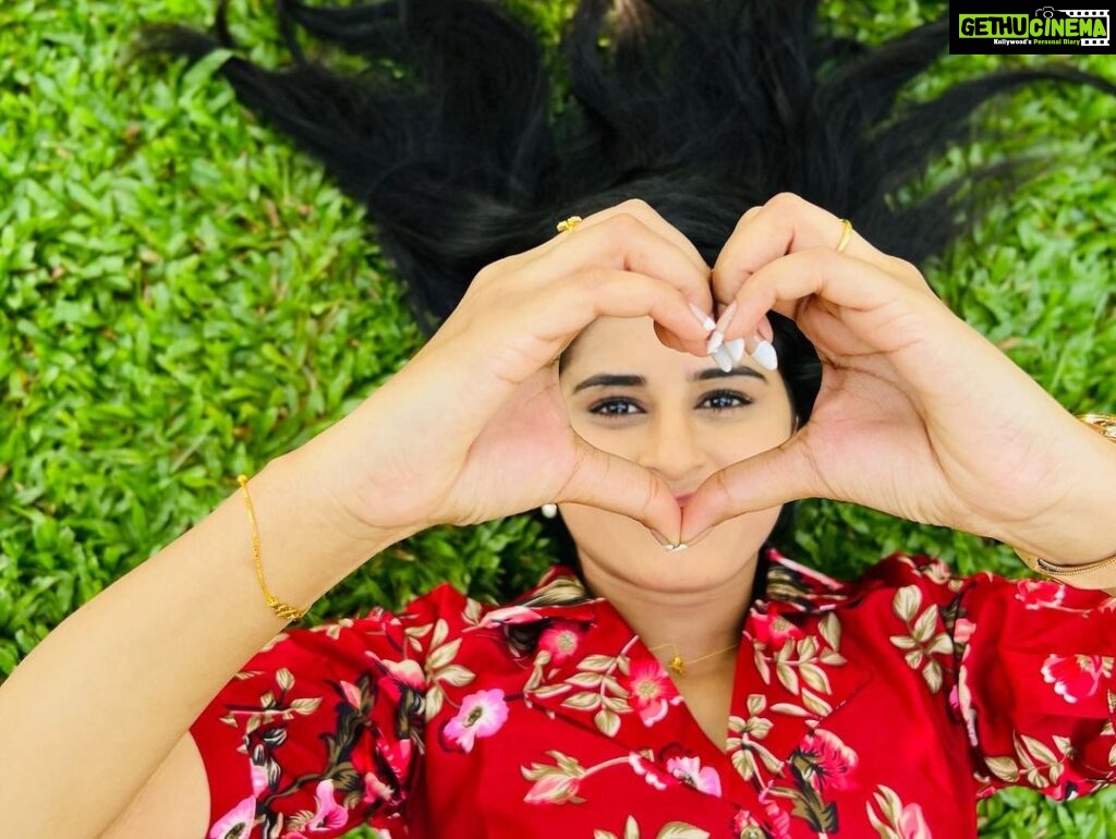 Actress Rithika Tamil Selvi HD Photos and Wallpapers March 2022 - Gethu ...