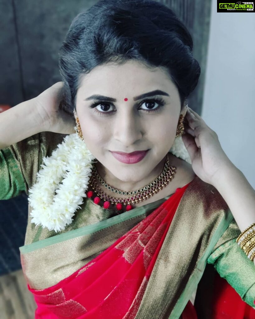 Actress Rithika Tamil Selvi HD Instagram Photos and Wallpapers December ...