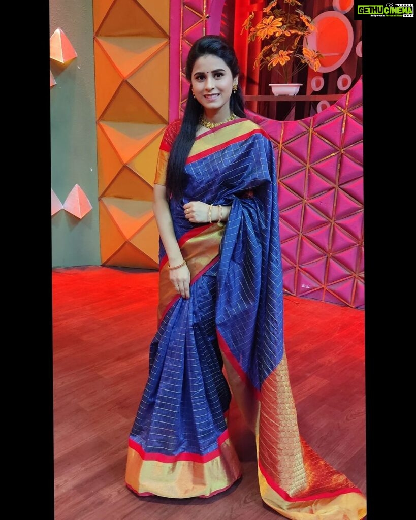 Actress Rithika Tamil Selvi HD Instagram Photos and Wallpapers August ...