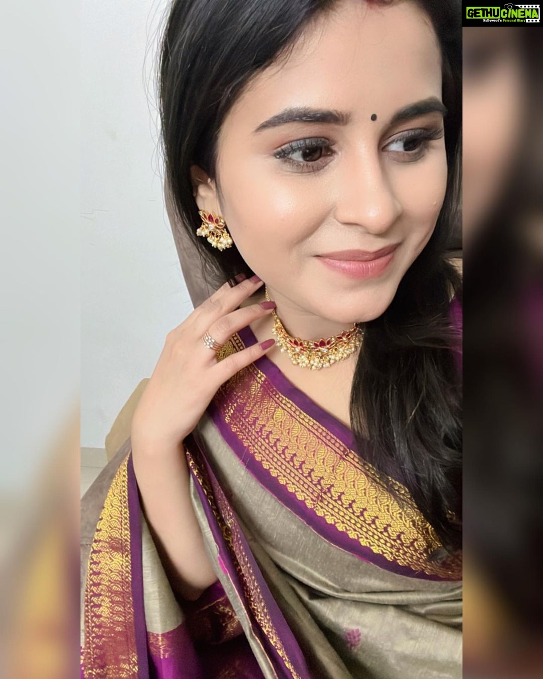 Rithika Tamil Selvi Instagram – Happy to be a part of start music ...