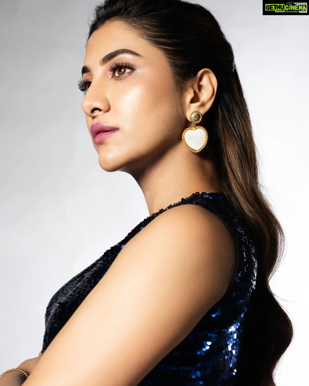 Actress Rukmini Maitra HD Instagram Photos and Wallpapers December 2022 ...