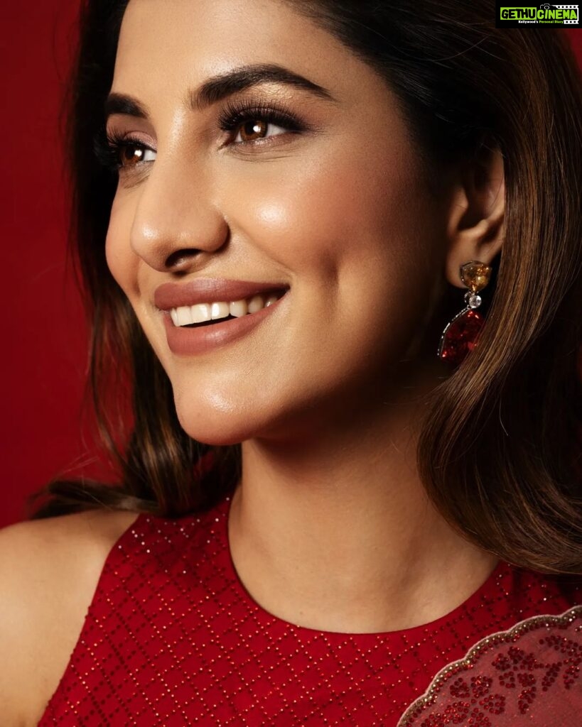 Actress Rukmini Maitra HD Photos and Wallpapers December 2022 - Gethu ...