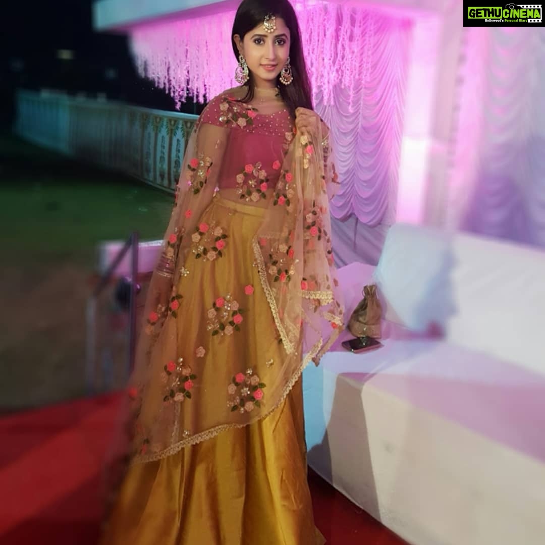 Sana Amin Sheikh Instagram – Our last selfie… :* love to all… all the ...