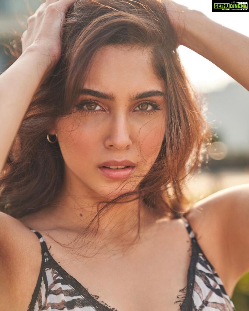 Actor Sharvari Wagh HD Photos and Wallpapers January 2023 - Gethu Cinema