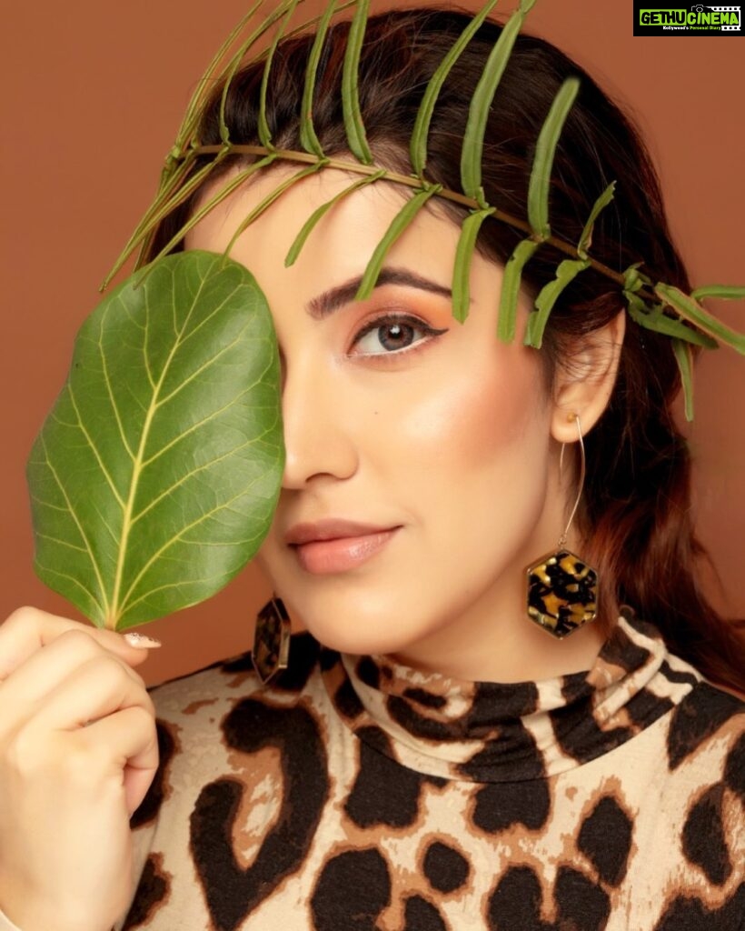 Actress Sheena Bajaj HD Instagram Photos and Wallpapers March 2022 ...
