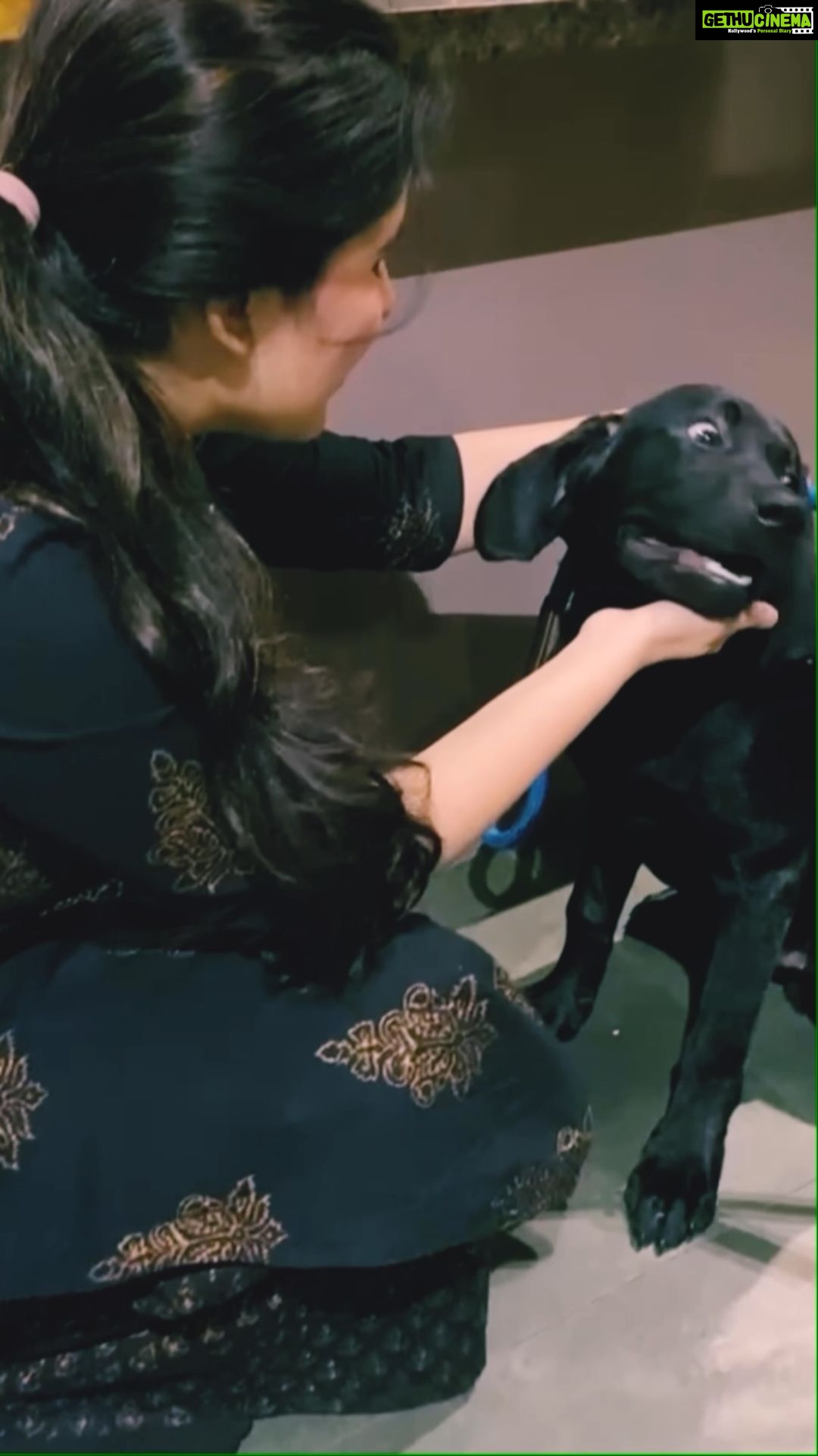 Sheena Bajaj Instagram – Purelove | Gethu Cinema