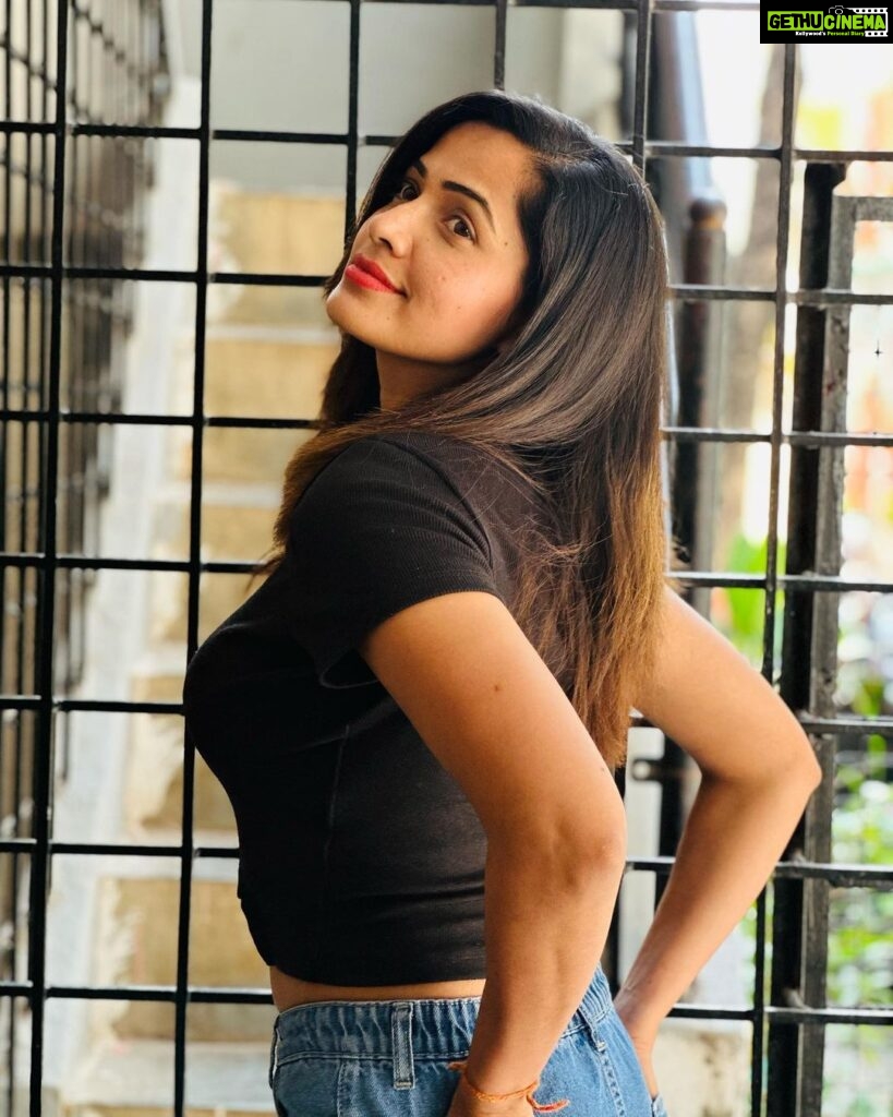 Actress Shobha Shetty HD Instagram Photos and Wallpapers March 2023 ...