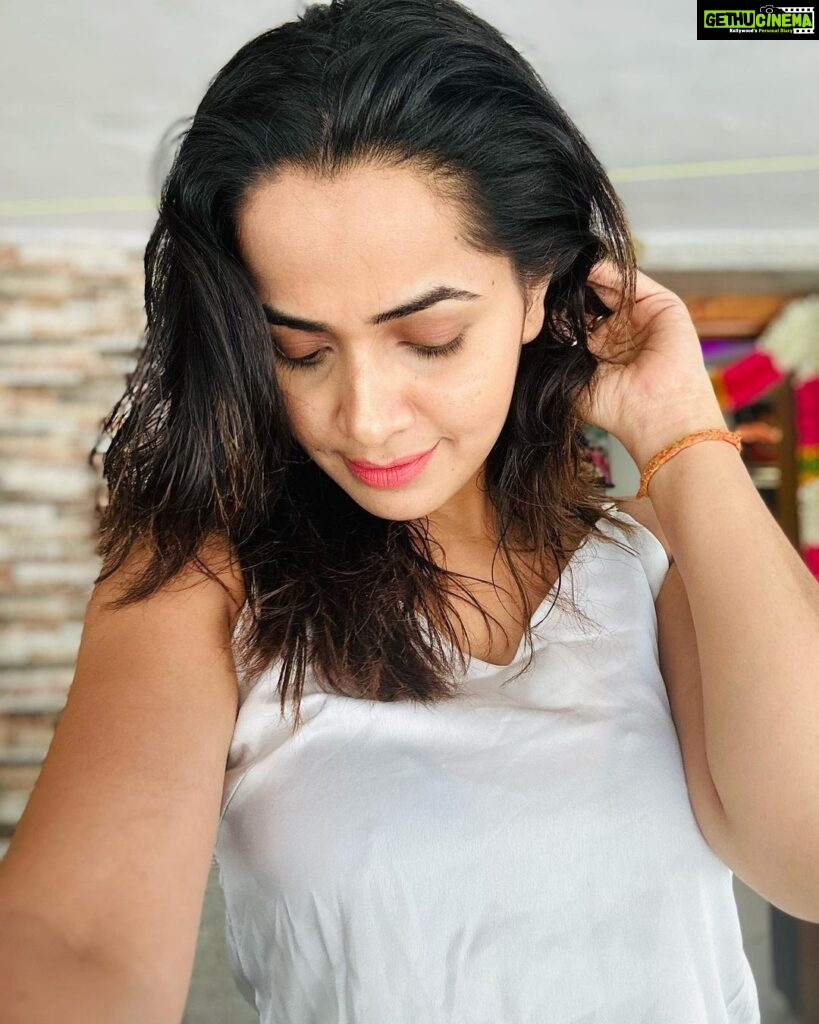 Actress Shobha Shetty HD Instagram Photos and Wallpapers March 2023 ...