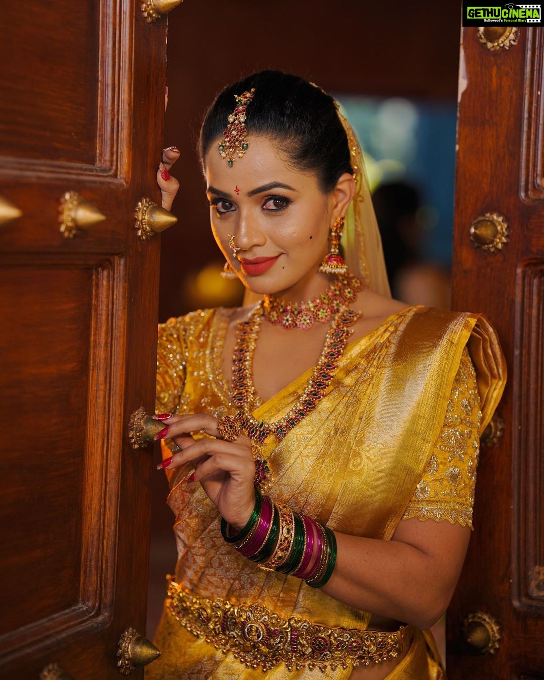 Shobha Shetty Instagram – 30 Days Professional Makeup Course ⬇️ If u ...