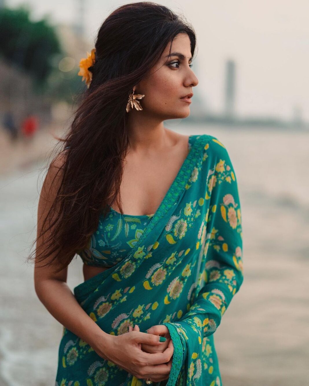 Actress Shreya Dhanwanthary HD Photos and Wallpapers December 2022 ...