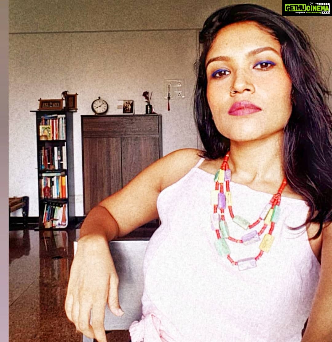 Actress Shruti Bapna HD Instagram Photos and Wallpapers November 2020 ...