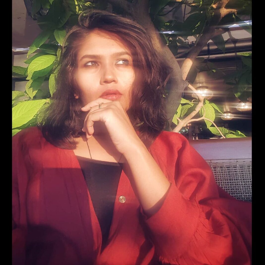 Actress Shruti Bapna HD Instagram Photos and Wallpapers February 2020 ...