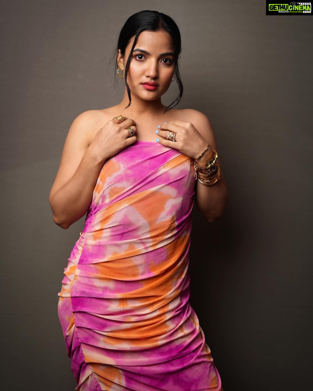 Siri Hanumanth Instagram - Be bold enough to Dream & brave enough to ...