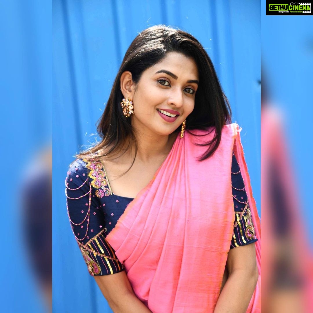 Sonal Monteiro Instagram – Escape the Ordinary.. 🤍 Wearing the best in ...