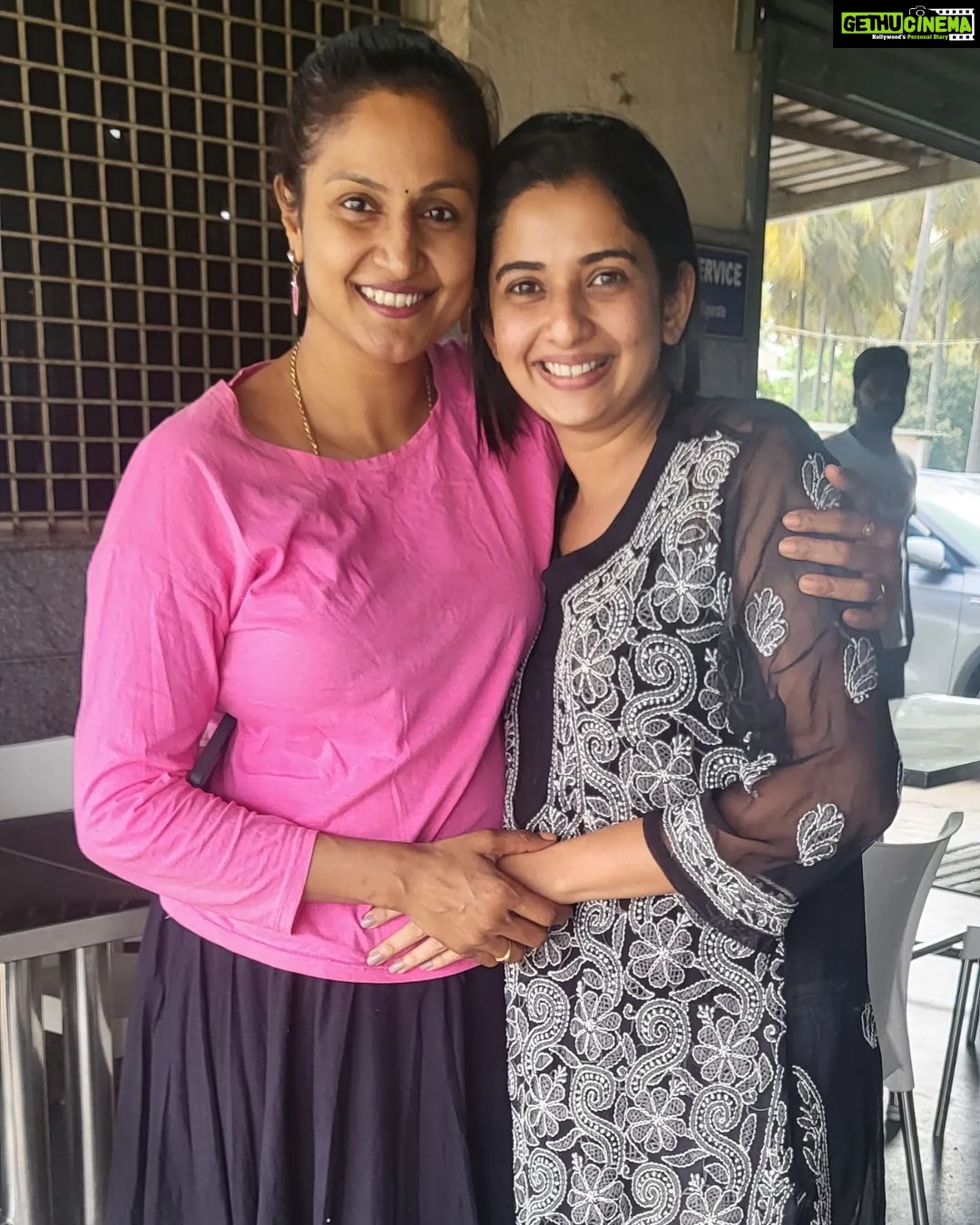 Sonal Monteiro Instagram – What a surprise it was, met my beautiful ...