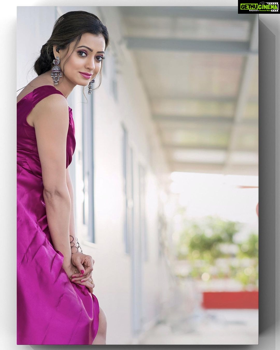 Actress Sowmya Rao Nadig HD Instagram Photos and Wallpapers February ...