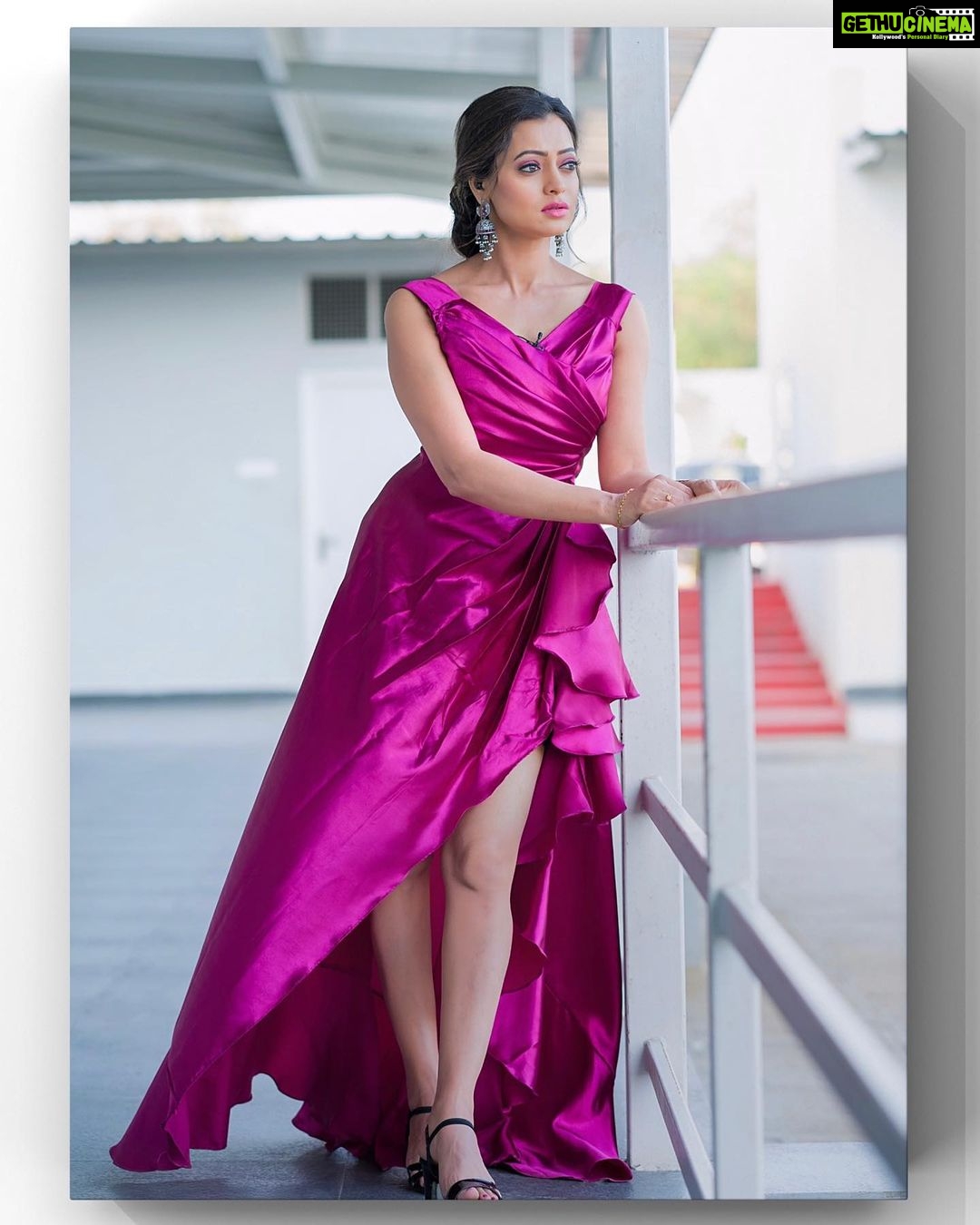 Actress Sowmya Rao Nadig HD Instagram Photos and Wallpapers February ...