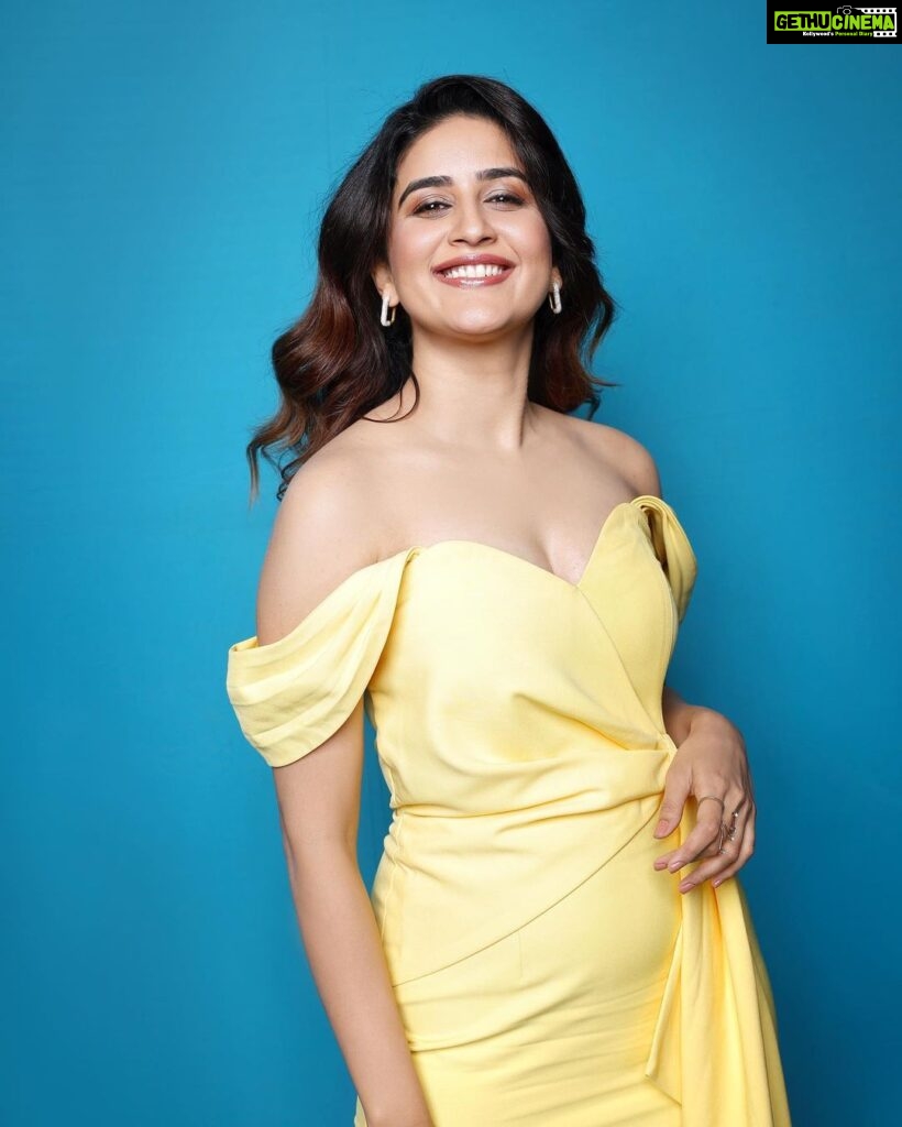 Actress Vaidehi Parashurami HD Instagram Photos and Wallpapers October ...