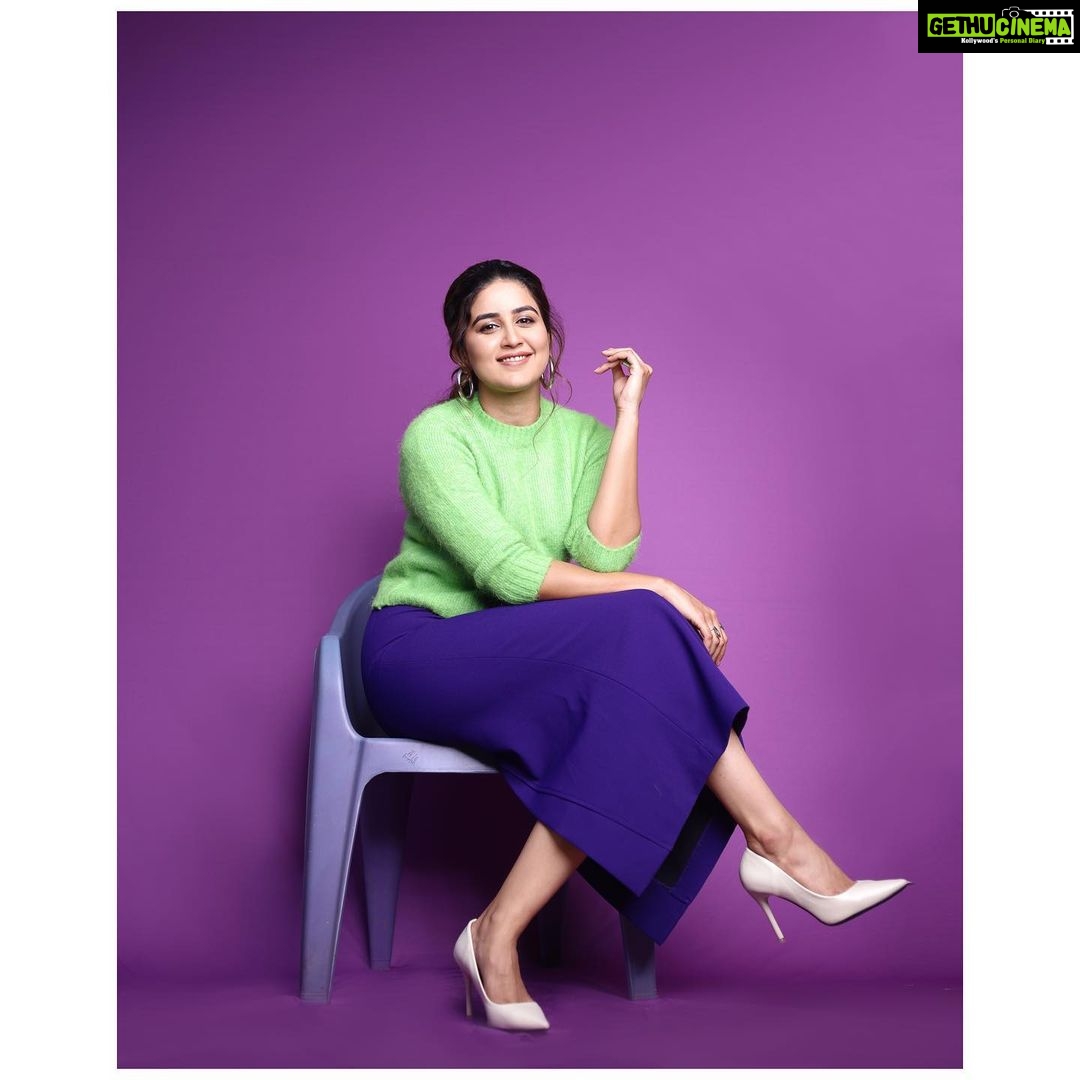 Vaidehi Parashurami Instagram – Wishing you all a colourful week ahead! 🟣 Outfit @zara ...