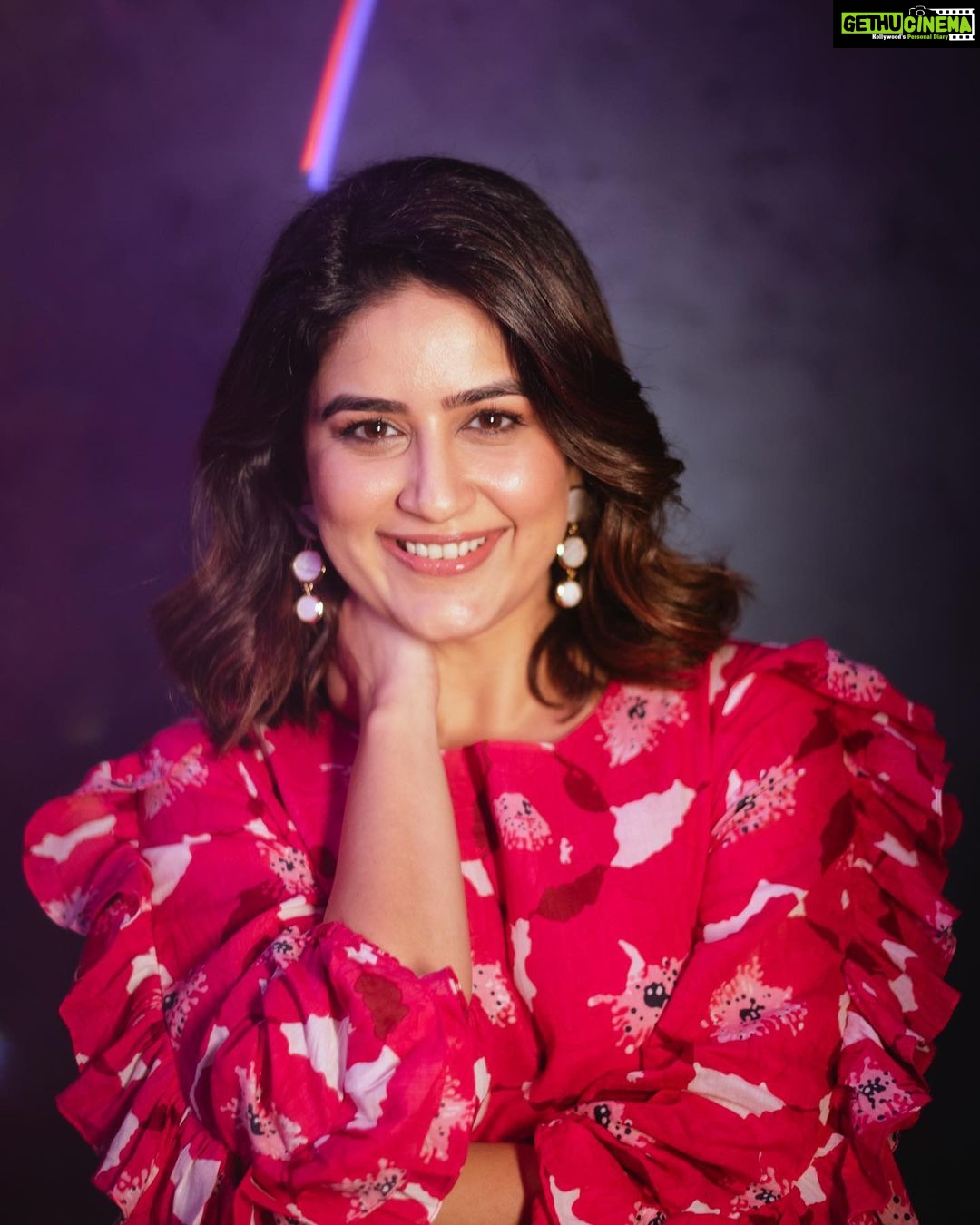 Actress Vaidehi Parashurami HD Instagram Photos and Wallpapers April ...