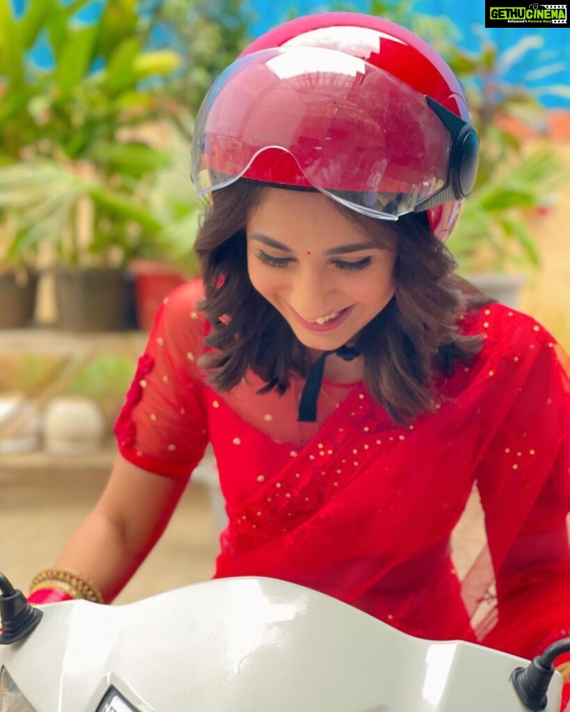 Actress Vidhi Pandya HD Instagram Photos and Wallpapers May 2022 ...